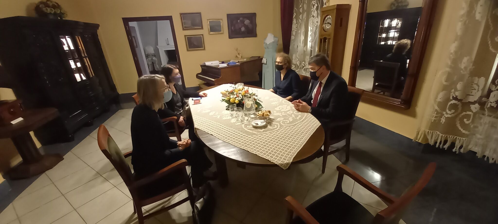 POWIAT. Ambasador Wielkiej Brytanii z wizytą w Oświęcimiu