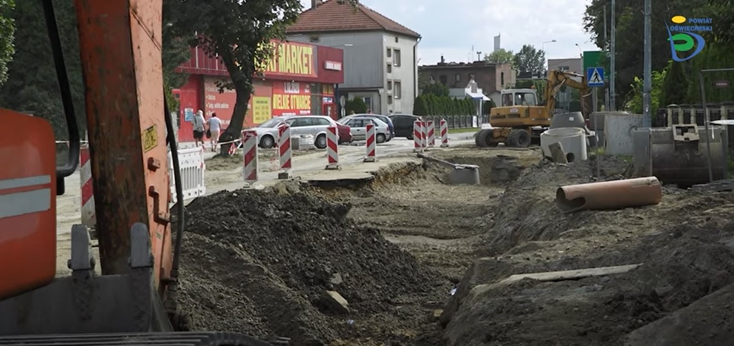 POWIAT. Modernizacja powiatowych traktów idzie pełną parą