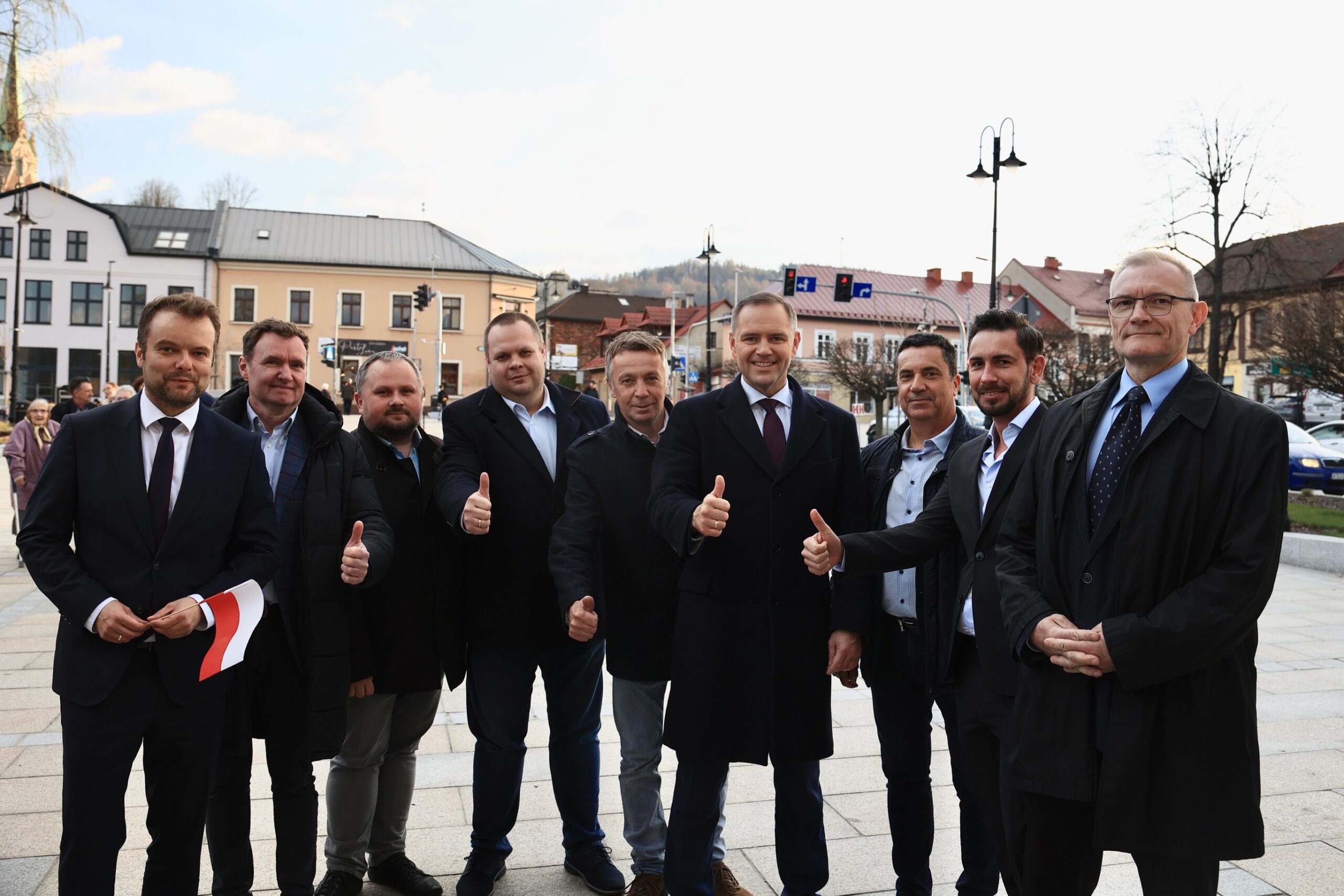 Eksplozja radości w oświęcimskim PiS! Gratulacje dla Karola Nawrockiego płyną szerokim strumieniem